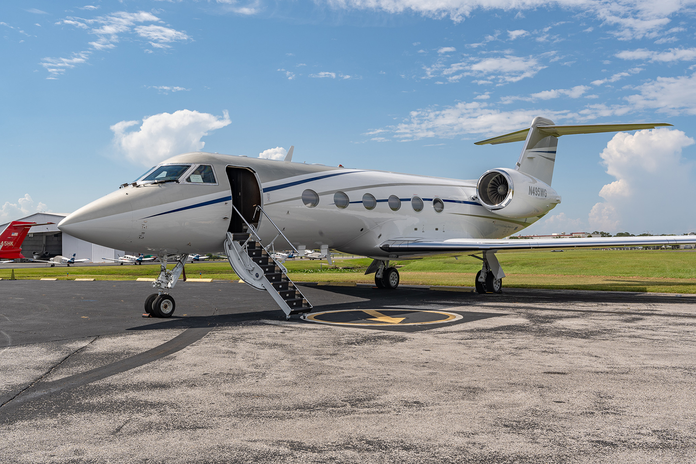 Discover Our Luxurious Private Jet Fleet | Fly Alliance