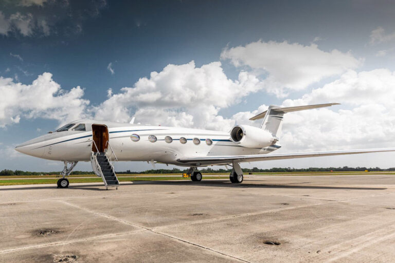 Discover Our Luxurious Private Jet Fleet | Fly Alliance