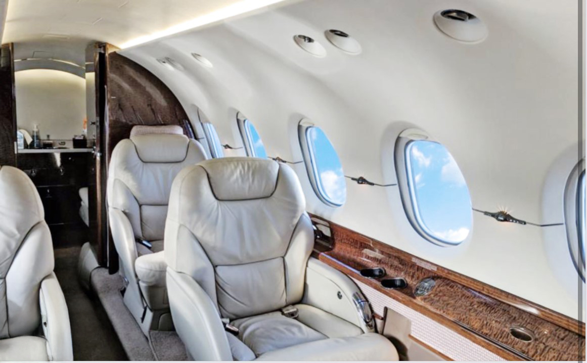 Hawker 800XP N417TM | Fly Alliance