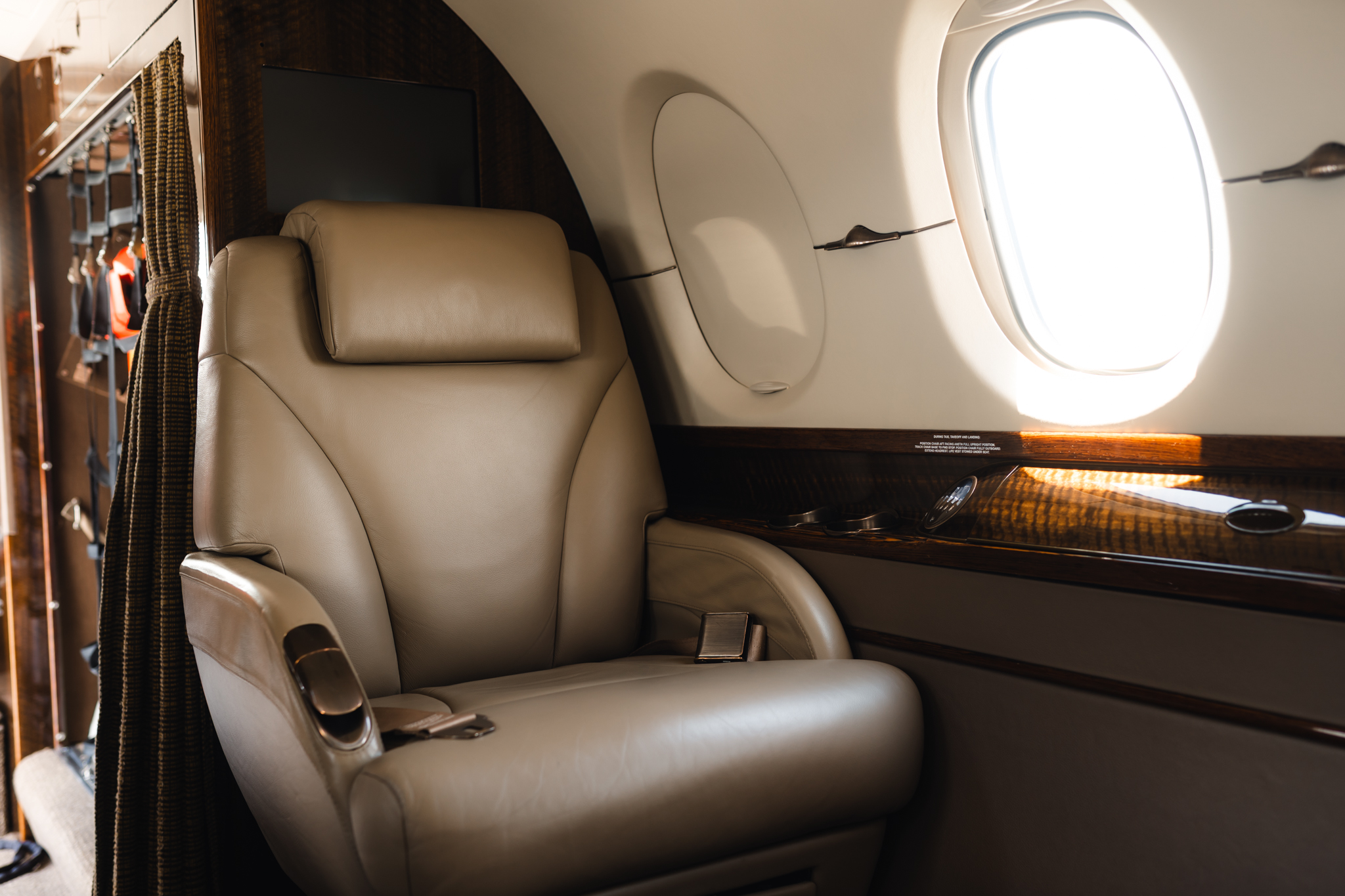 Hawker 800XP N989CL | Fly Alliance